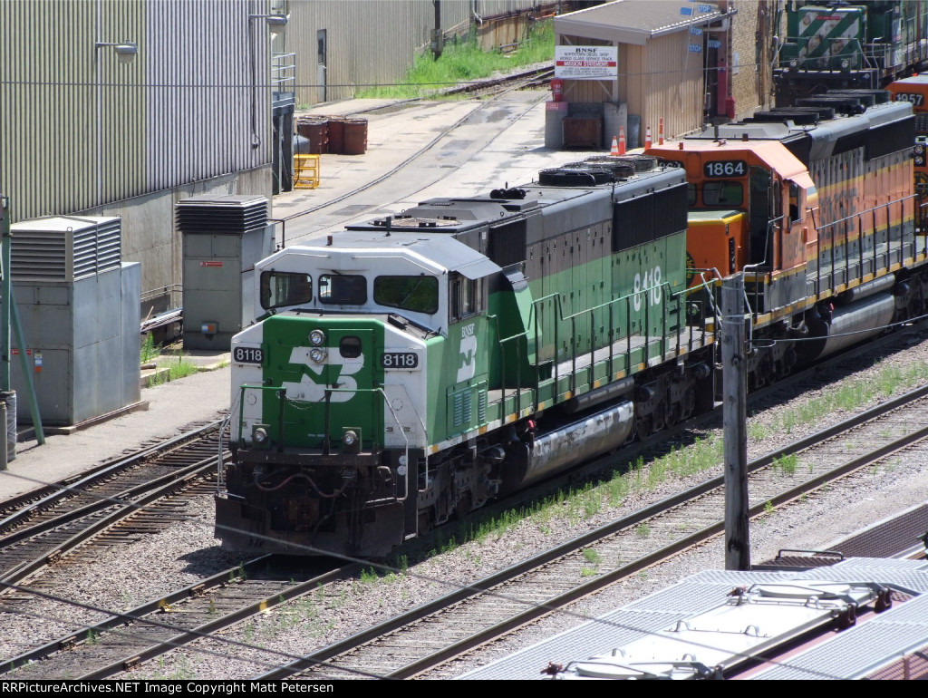 BNSF 8118